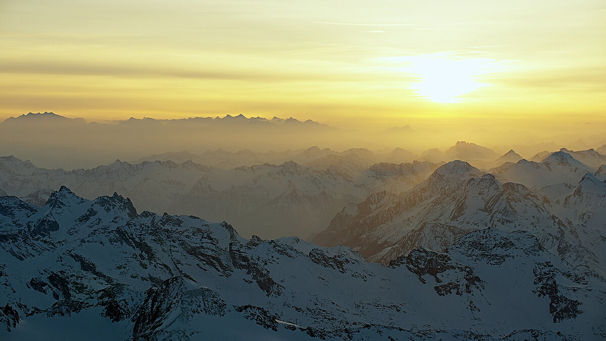 Wild Faces of Switzerland -Winter in the Swiss Alps - Marco Polo Film AG